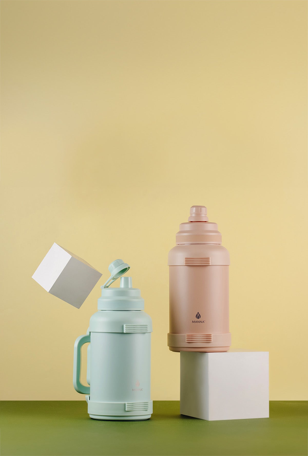 Manna Hydration - Water Bottles. Double Walled